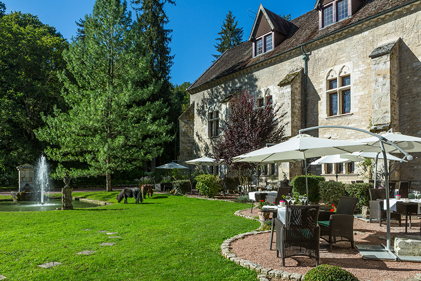 Eating in Beaune, France in the Heart of Burgundy - Andrew Zimmern