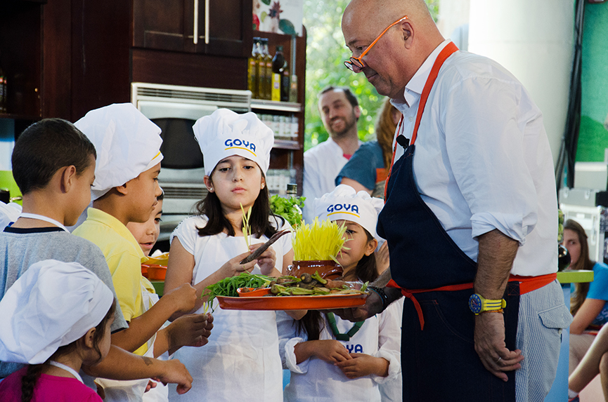 Kidz Kitchen Demo: Cold Soups on a Hot Day - Andrew Zimmern
