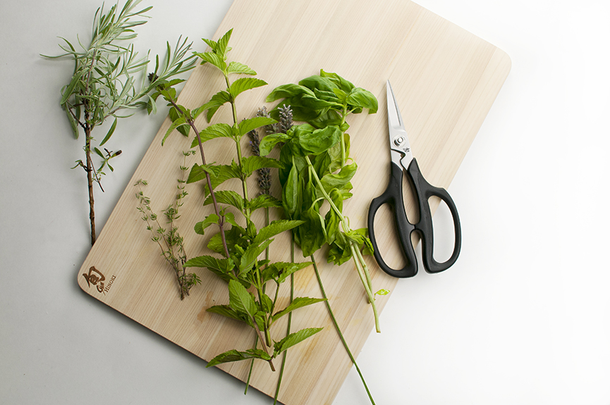 11 Ways to Use Your Kitchen Shears - Andrew Zimmern