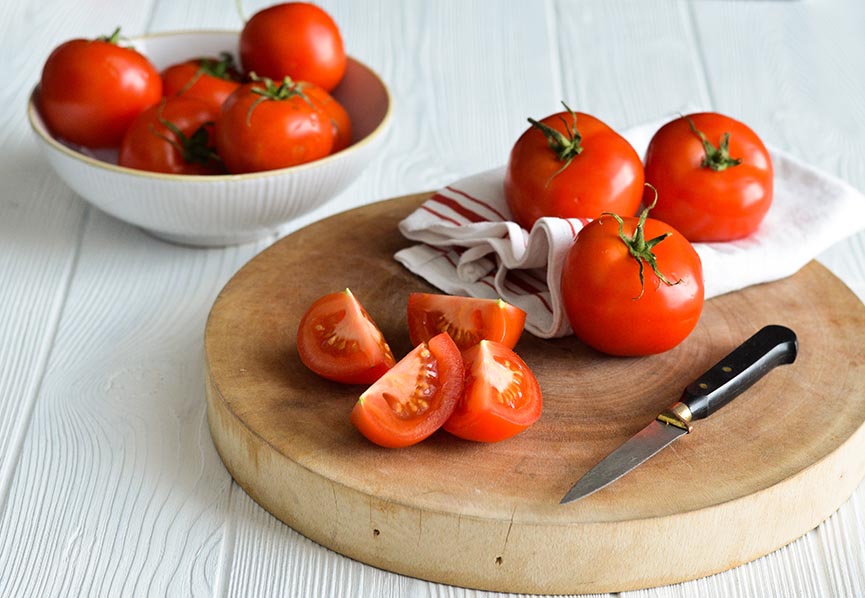5 Tips for Cooking with Tomatoes - Andrew Zimmern